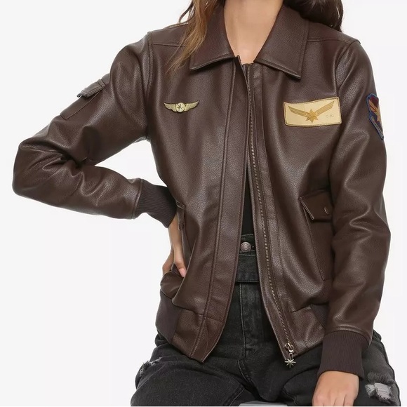 Her Universe | Jackets & Coats | Her Universe Hot Topic Captain Marvel ...